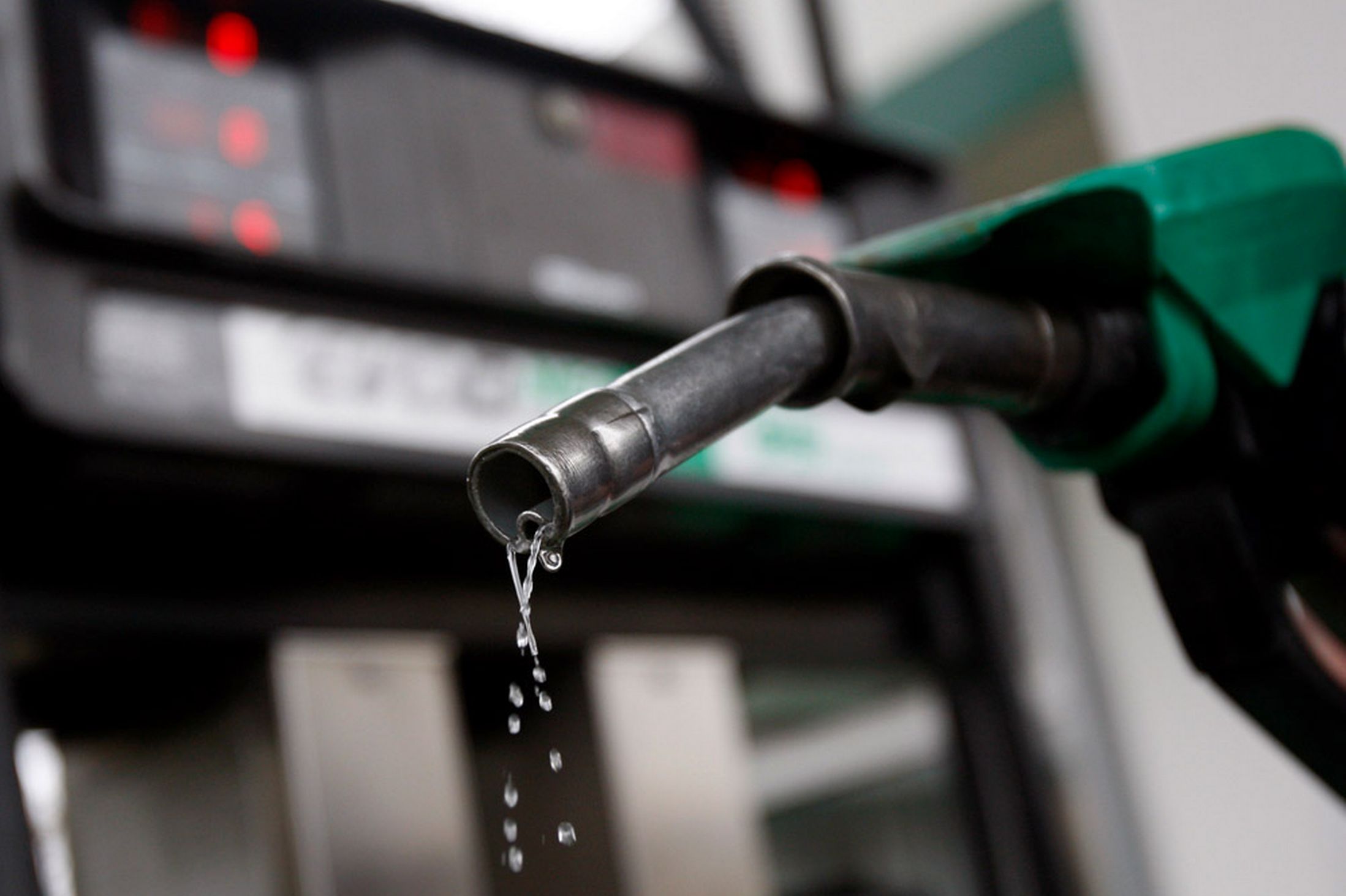 Fuel price reduction: ‘Joy’s coming’ - Manufacturers