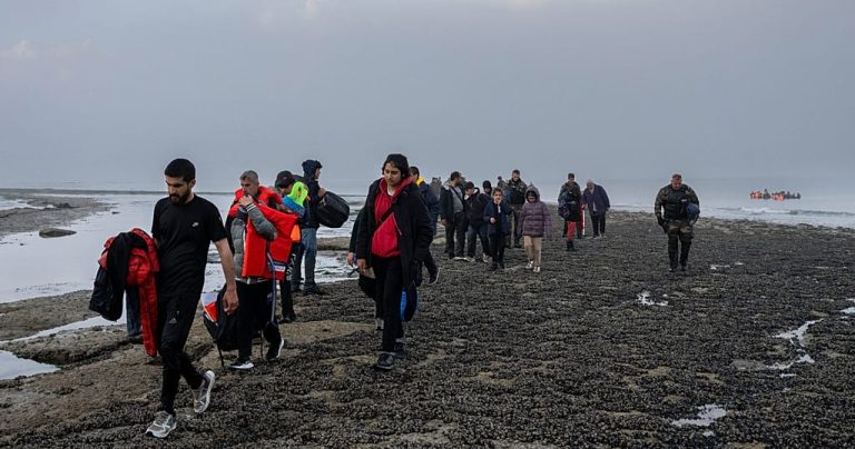 UK threatens visa restrictions on African nations over deportations